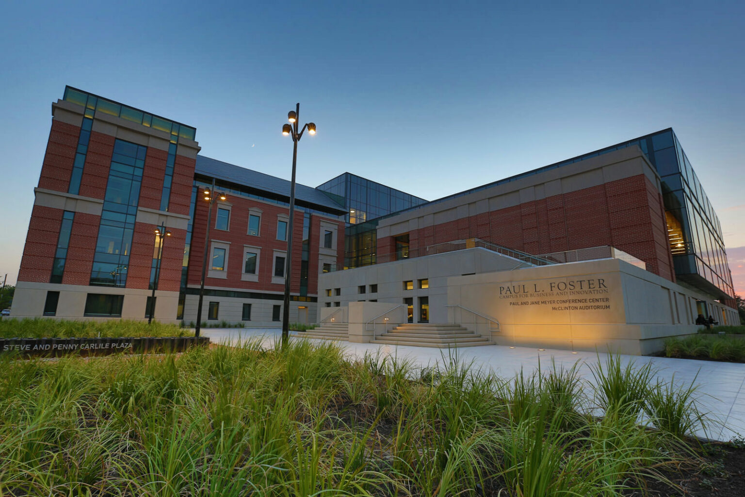 Paul L. Foster Campus for Business and Innovation - fd2s